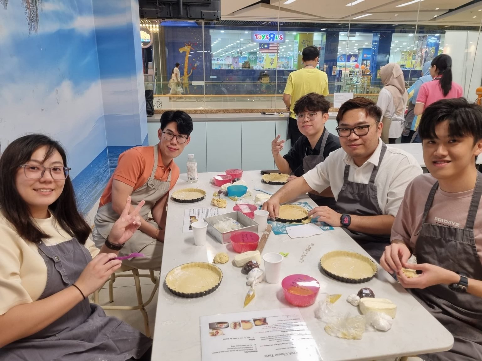 A Sweet Day of Team Building with Lonpac Insurance at GoodTimesDIY ...